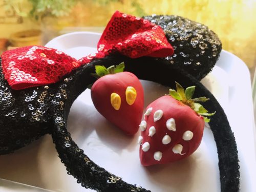 Minnie Mouse Chocolate Covered Strawberries Mickey And Minnie