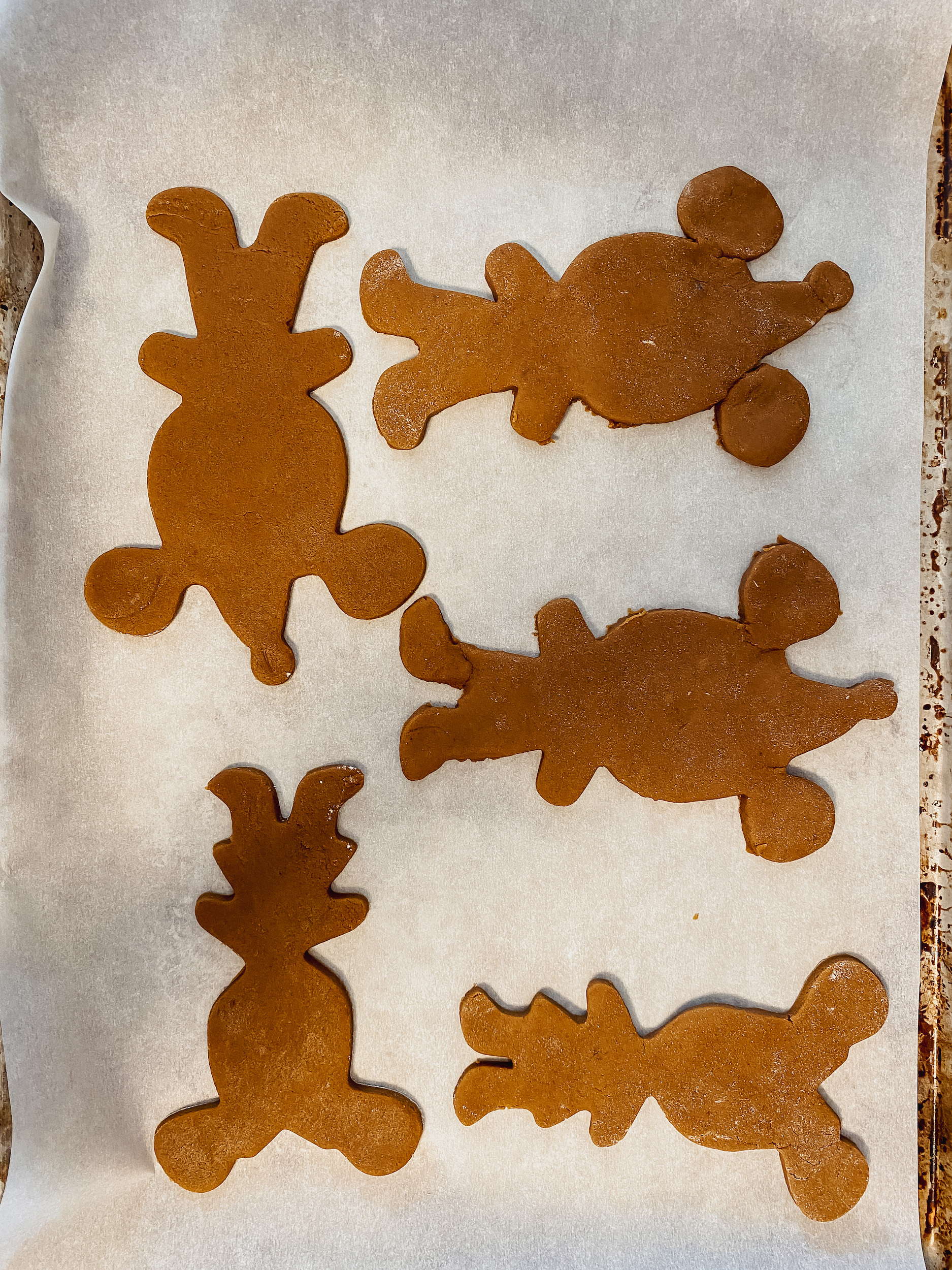 Mickey & Minnie Gingerbread Cookies - Drop of Disney